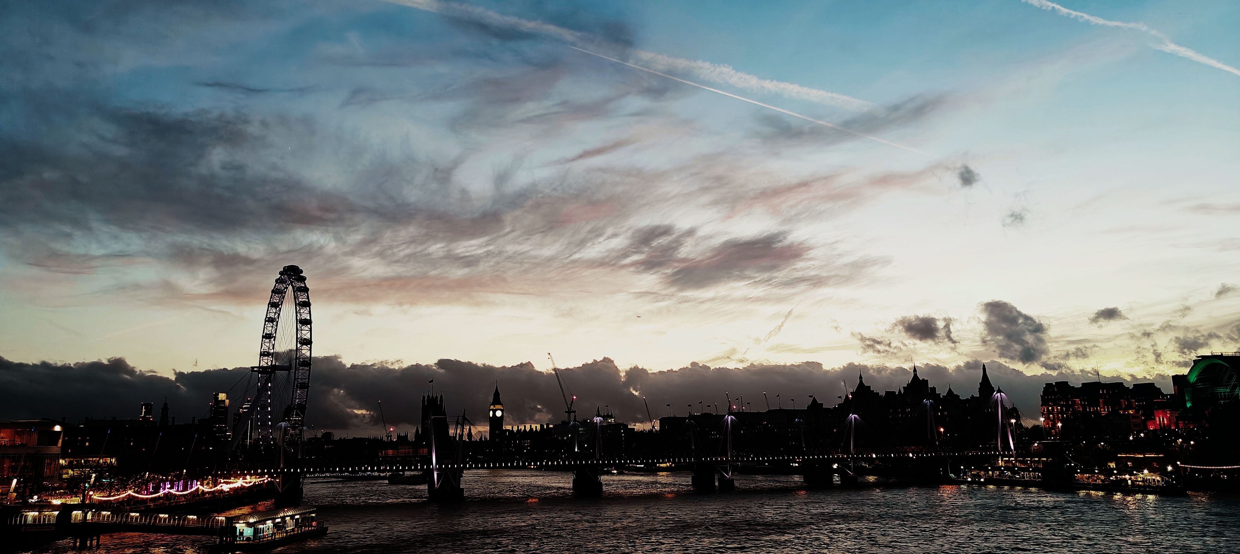 December Poetry: Waterloo Bridge | wear shoes, write poems